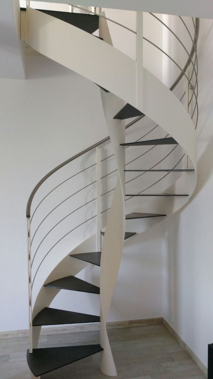 Scala elicoidale in acciaio Eli Ac 20 Realizzata a Cesena | Rizzi Scale